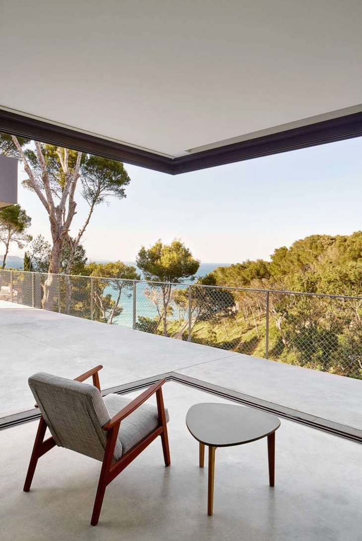 Sebbah House by Pepe Gascón Arquitectura - Archiscene - Your Daily ...