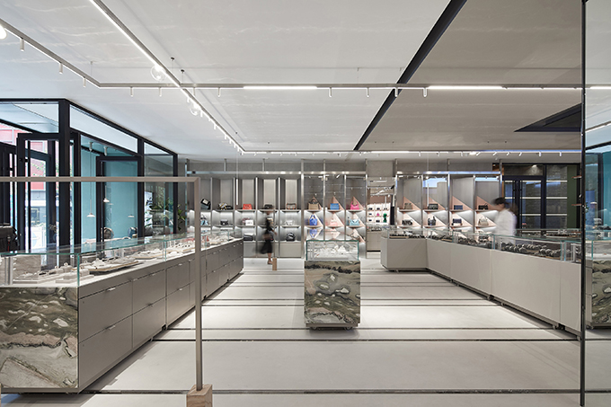 MUSÉE Flagship Store in Beijing by Studio8 - Archiscene