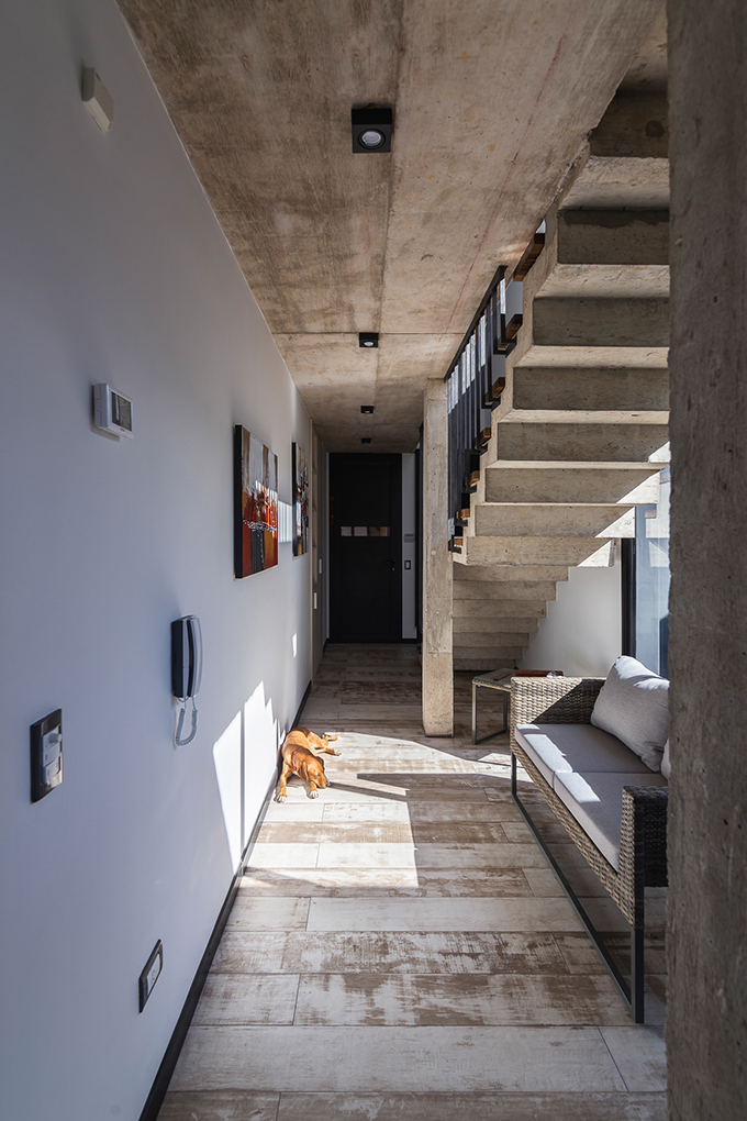 Torres House by Moirë Arquitectos - Archiscene - Your