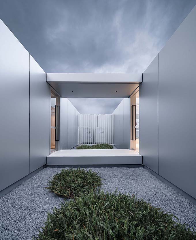 Poly · Futuristic Modular Boxes by Shanghai HYP-ARCH Architectural