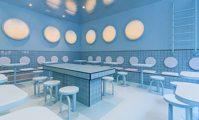 A Swimming Pool Inspires a Burger Restaurant by MASQUESPACIO
