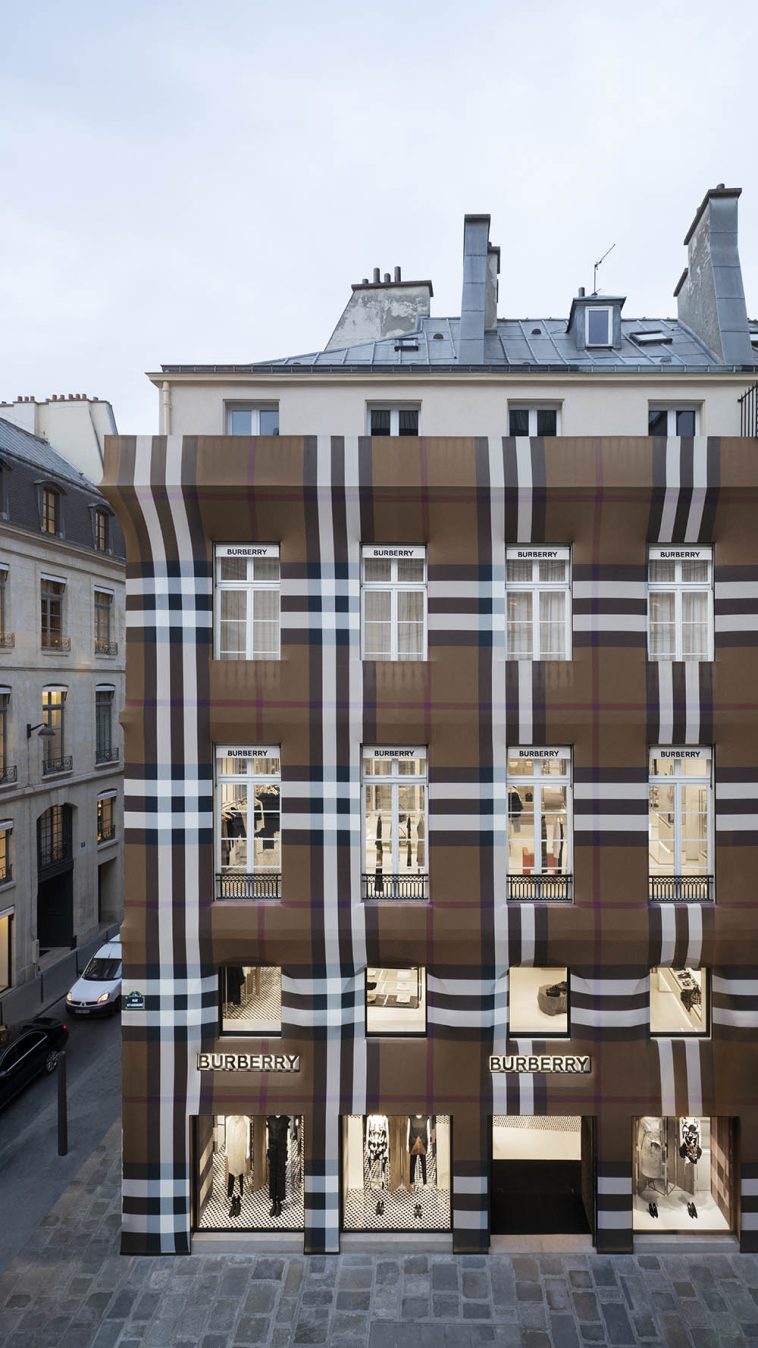 ©BURBERRY - Archiscene - Your Daily Architecture & Design Update