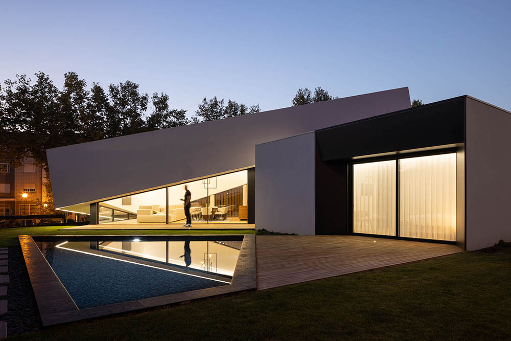 Take a Tour of TILT House designed by MUTANT Architecture & Design