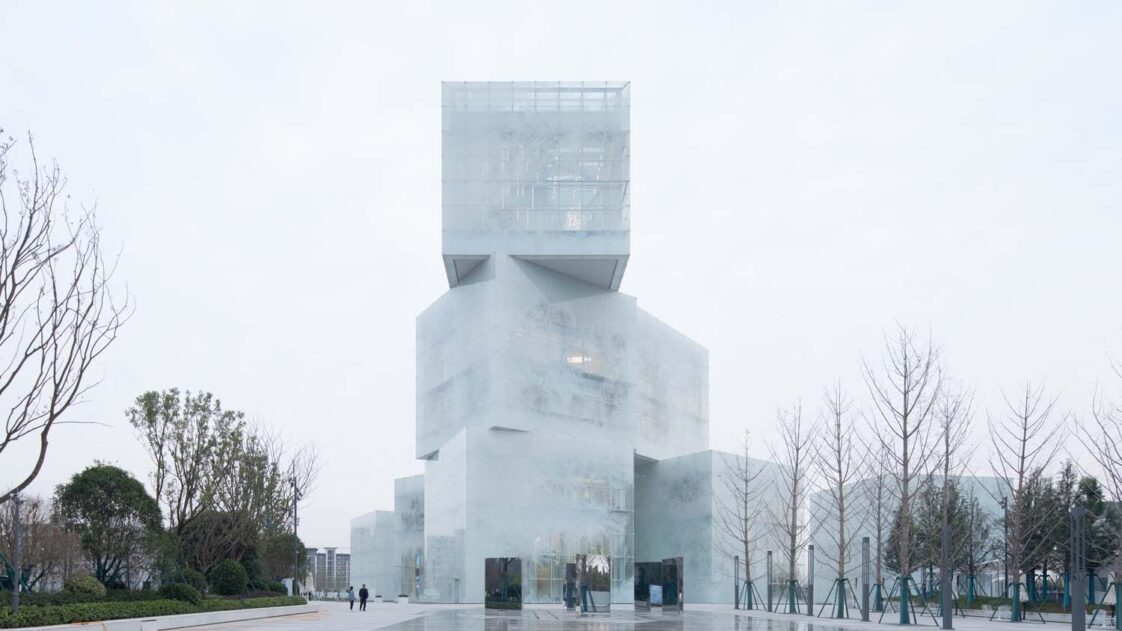 Zone of Utopia + Mathieu Forest Architecte design Ice Cubes Cultural ...