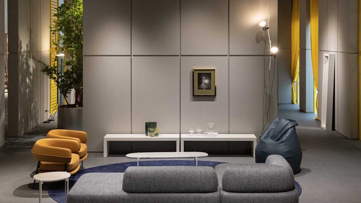 Slinky Chair by Infinity Design