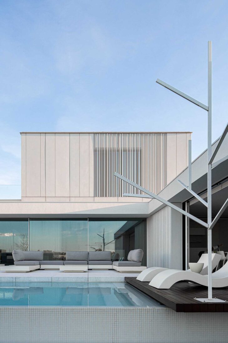 WhiteRisk House do atelier de arquitetura Risco Singular e fotog ...