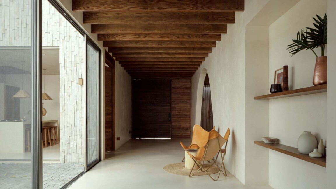 Mezcala House by TAQ Arquitectura