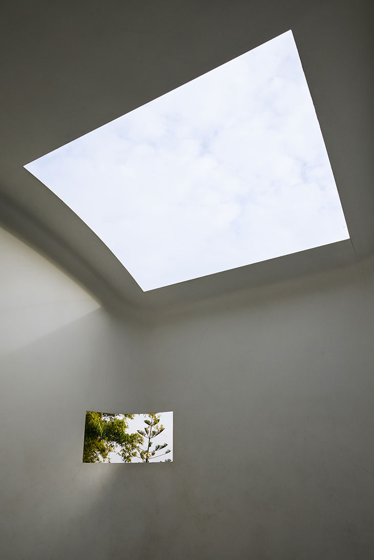 ARCHISCENE Takes You Inside the Iconic Sheats Goldstein Residence