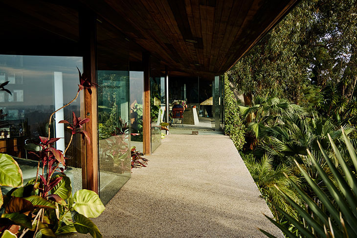 ARCHISCENE Takes You Inside the Iconic Sheats Goldstein Residence