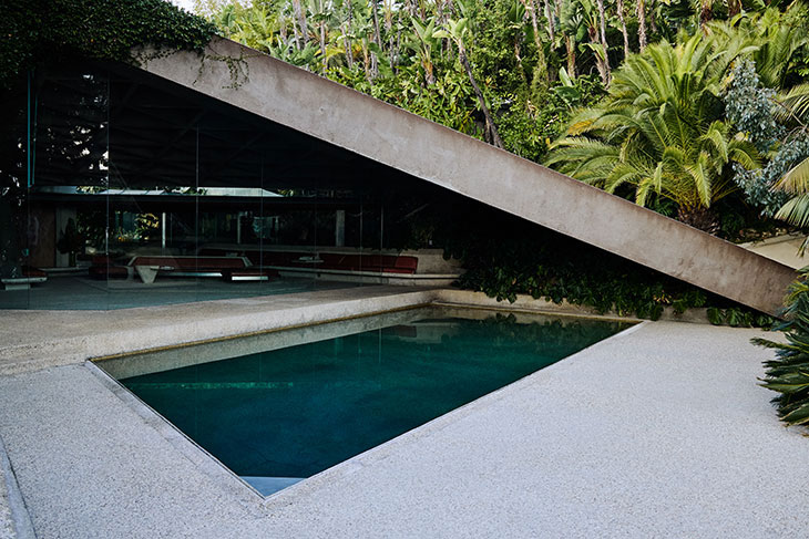 ARCHISCENE Takes You Inside the Iconic Sheats Goldstein Residence