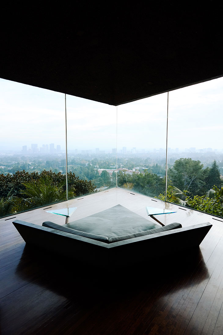 ARCHISCENE Takes You Inside the Iconic Sheats Goldstein Residence