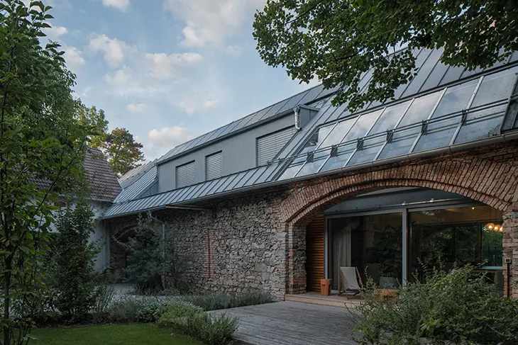 The Forgotten Barn by Karnet Architekti