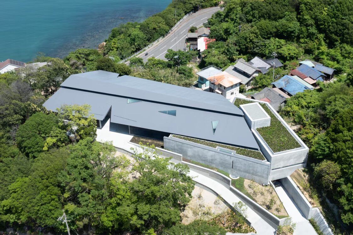 Tadao Ando Naoshima New Museum of Art (1) - Archiscene - Your Daily ...