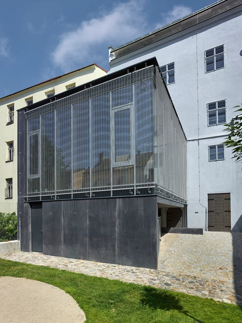 Silver House by Atelier Stepan (7) - Archiscene - Your Daily ...