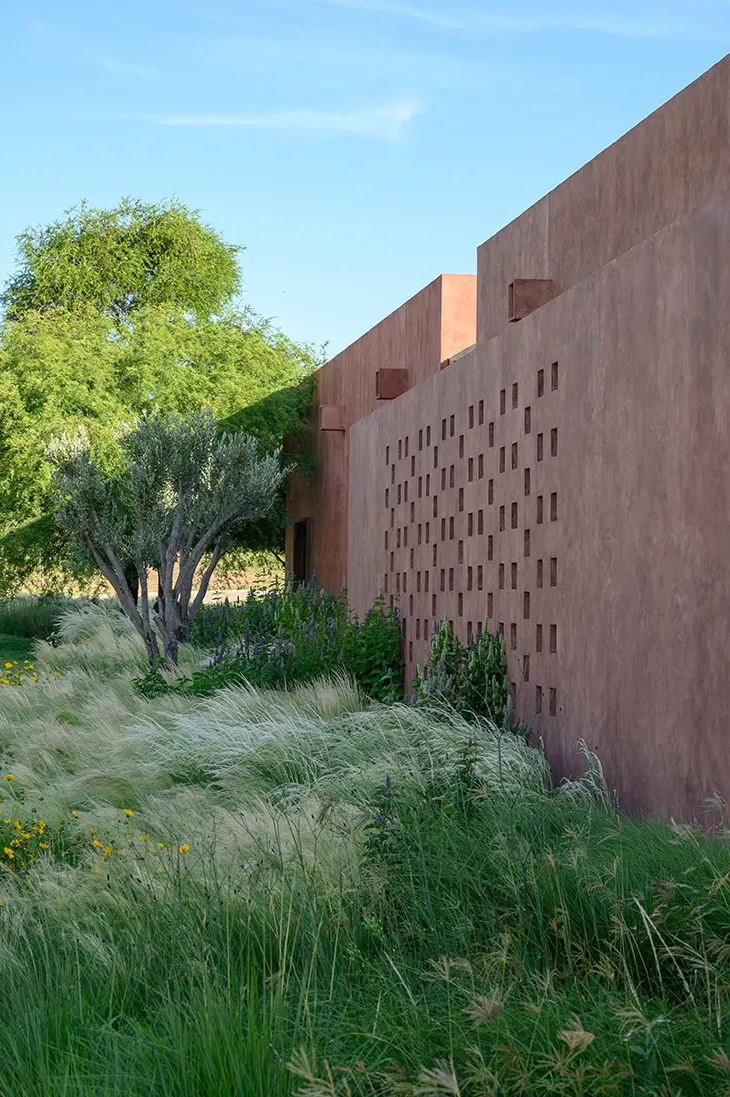 Casa BP by Santiago Bertotti, Photo Gonzalo Viramonte (3) - Archiscene ...