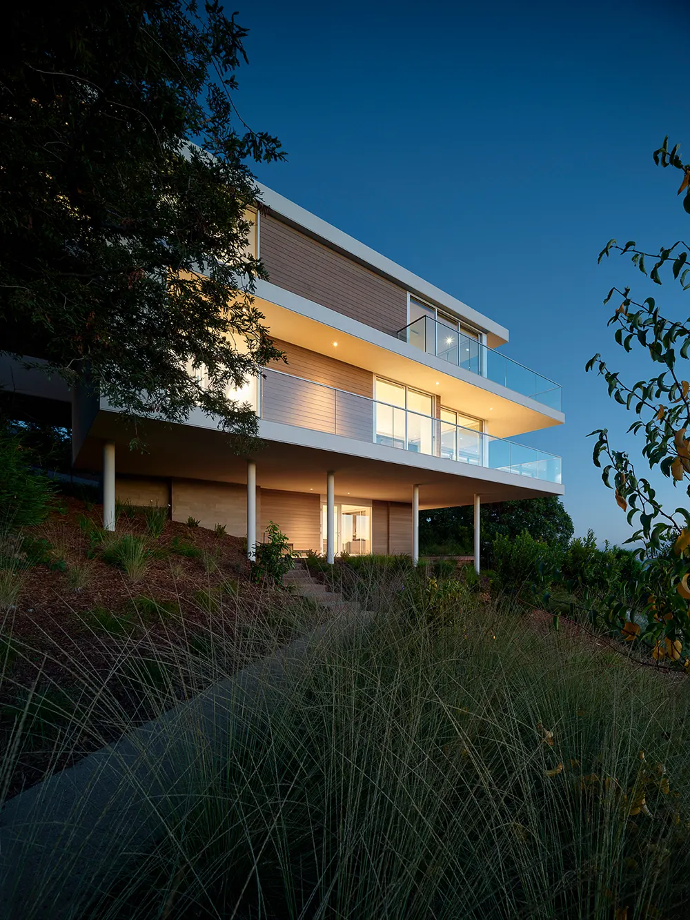 Lagoon View Project by Swatt + Partners (5) - Archiscene - Your Daily ...